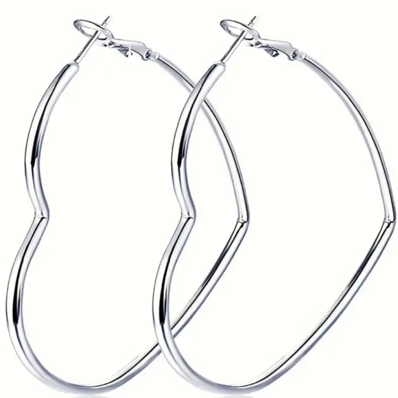 Jewelry | Nwt Large Hollow Heart Shaped Hoop Earrings Iron 18k Gold ...